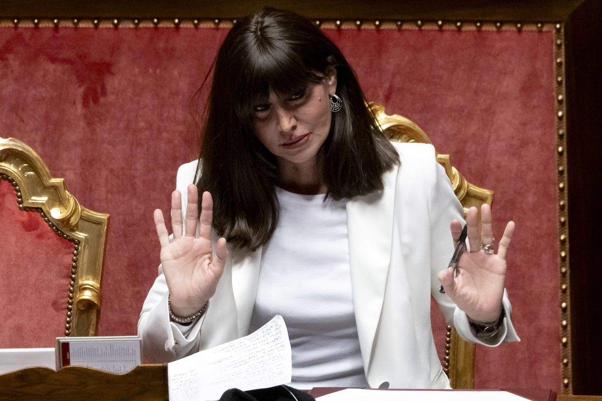 Bernini: l'interesse nazionale si gioca fuori dai confini nazionali