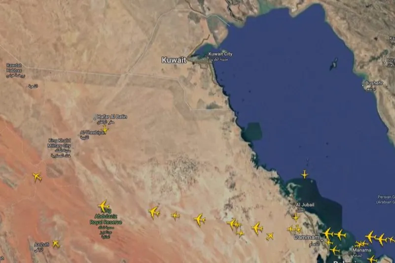 Attacco iraniano all’aeroporto del Kuwait: diversi feriti, voli deviati ...